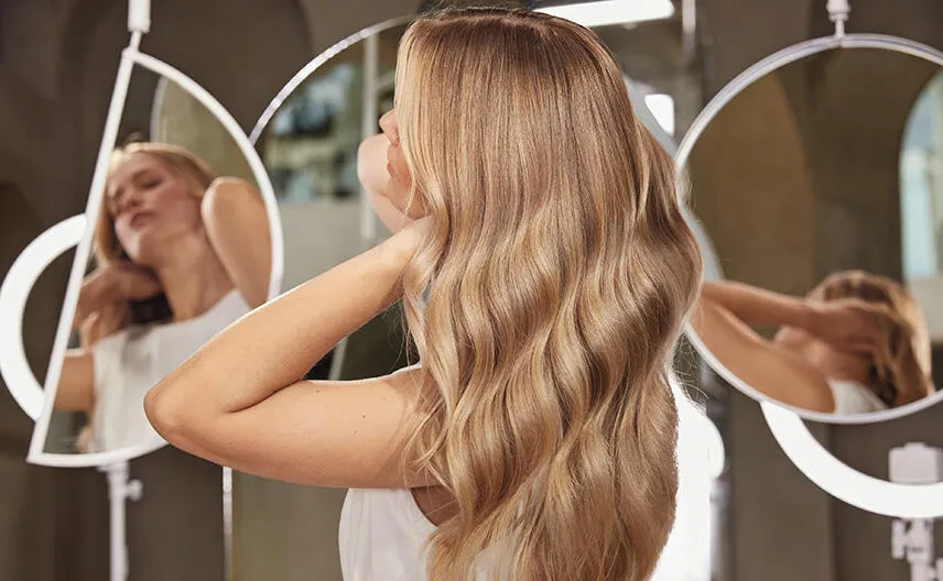 Coty vende parte de su participación en Wella